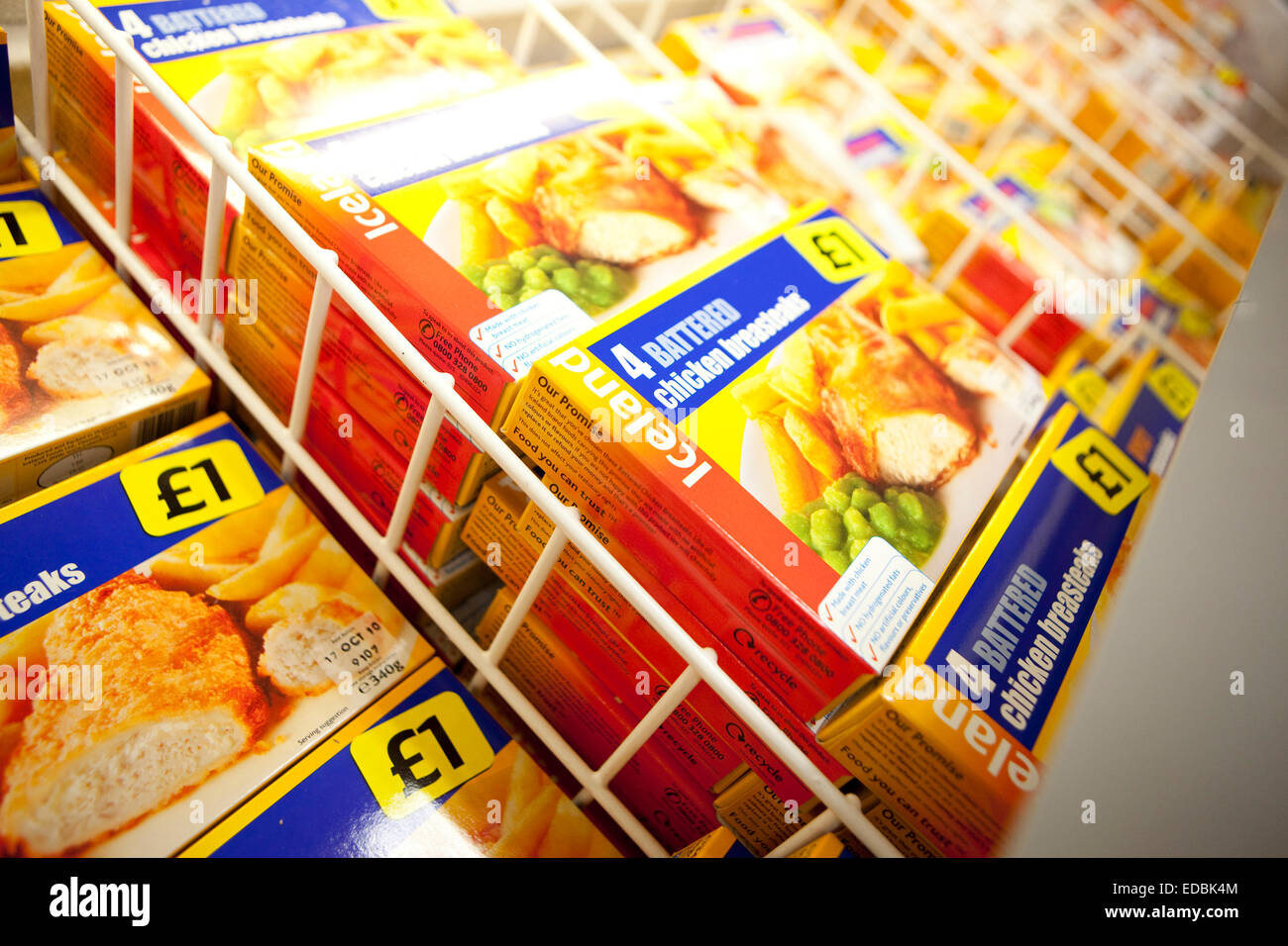 Chicken logos hi-res stock photography and images - Alamy