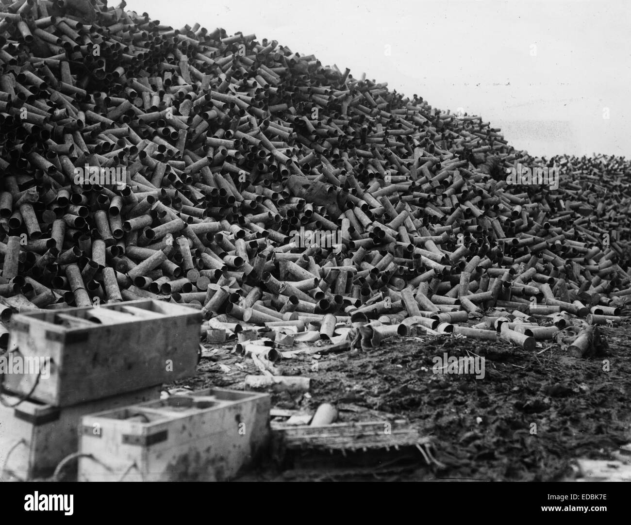 Shell cases hi-res stock photography and images - Alamy