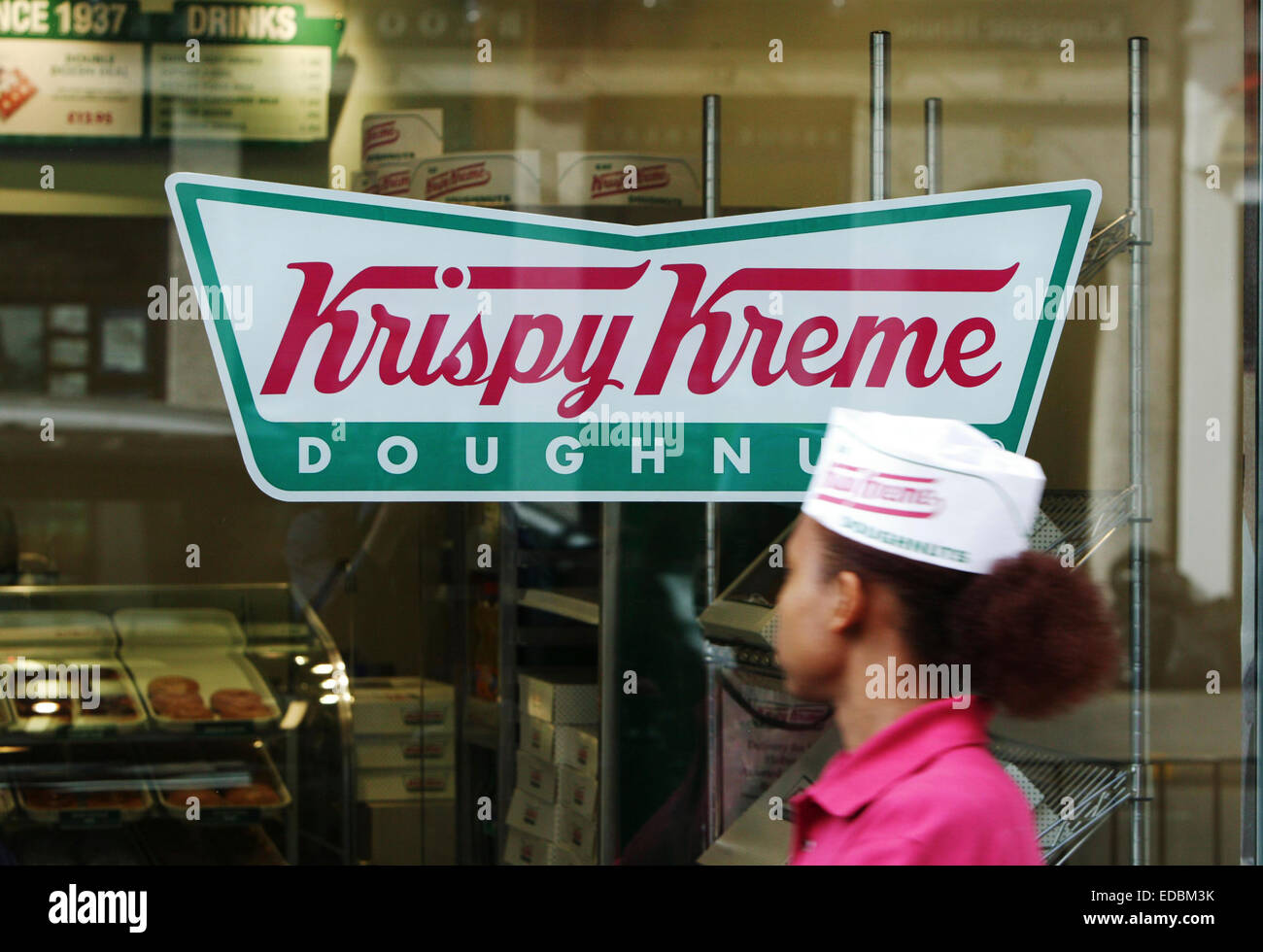 Krispy kreme store hi-res stock photography and images - Alamy