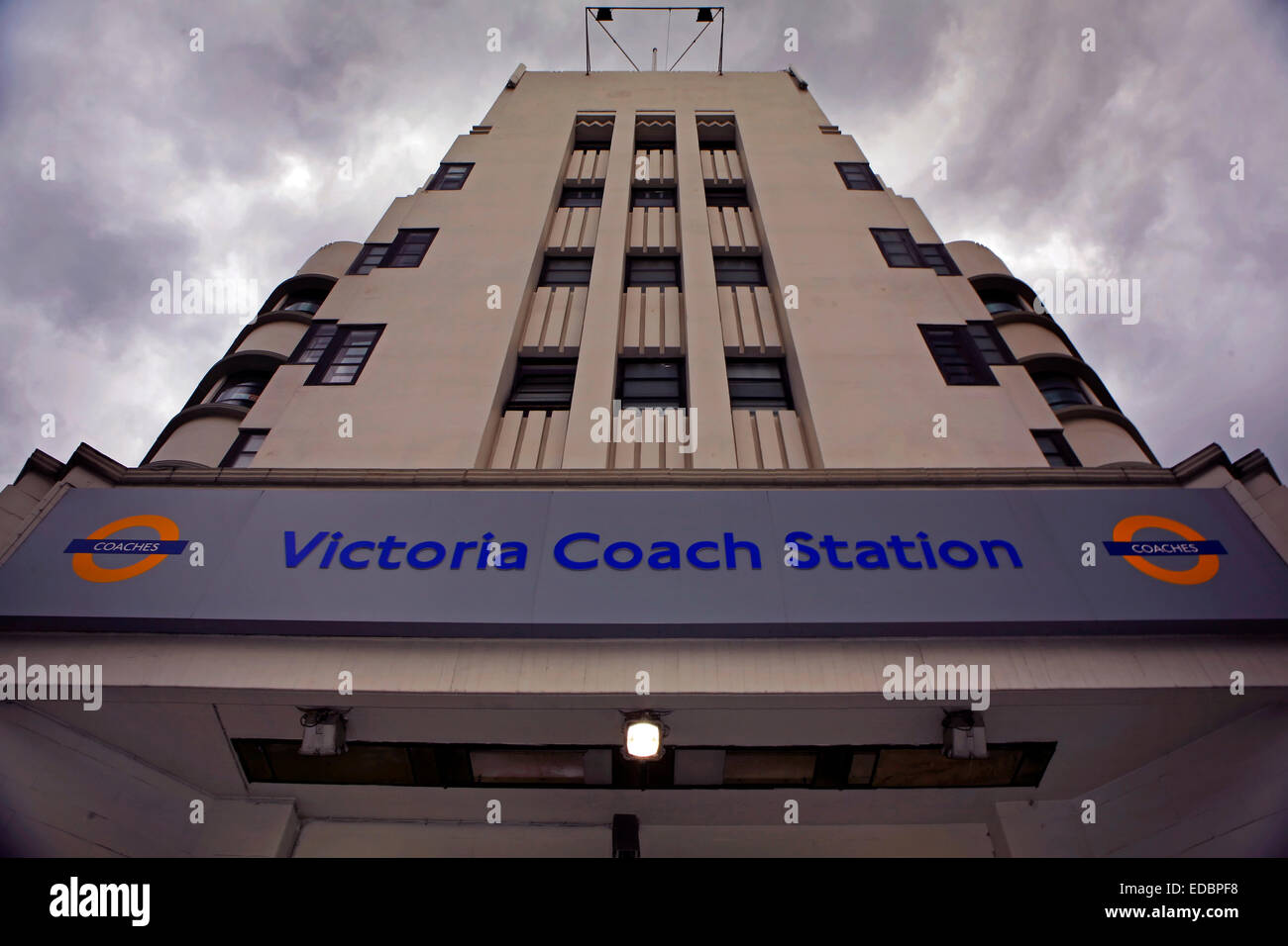 The entrance victoria coach station in london hi-res stock photography ...