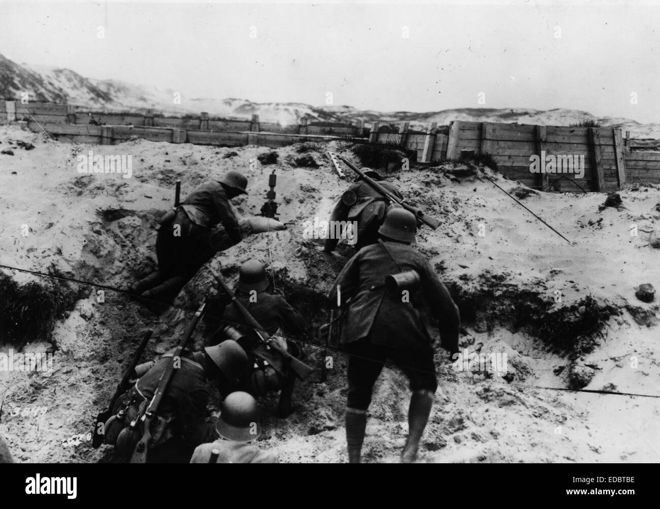 Flanders ww1 Black and White Stock Photos & Images - Alamy