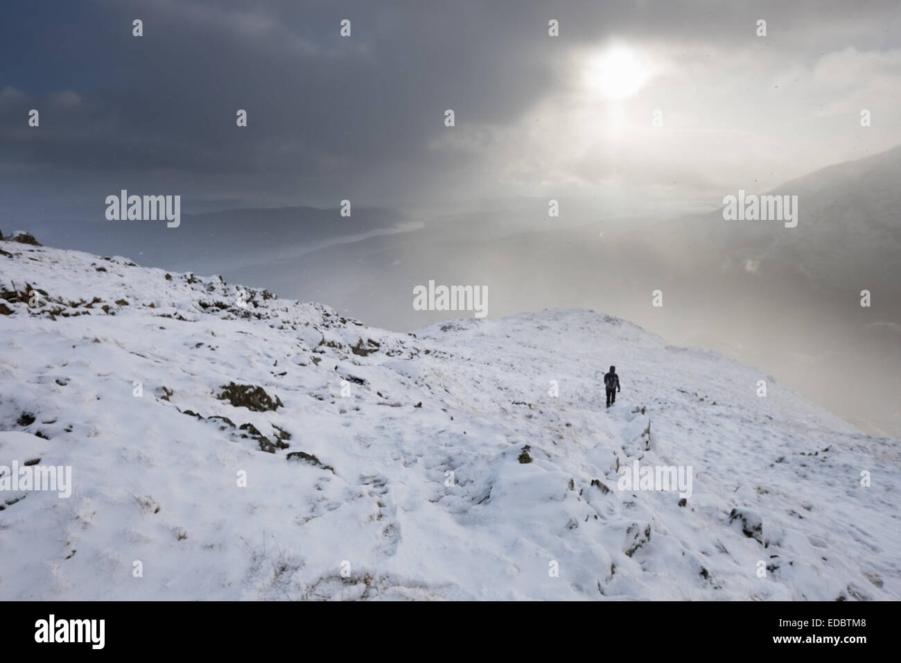 Walking towards the sun hi-res stock photography and images - Alamy