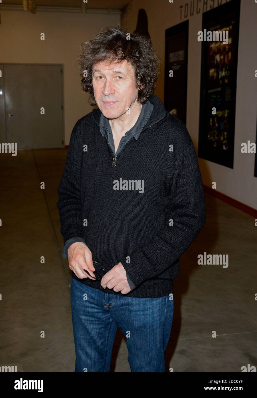 Stephen Rea out and about for Celebrity Candids - SUN, , New York, NY ...