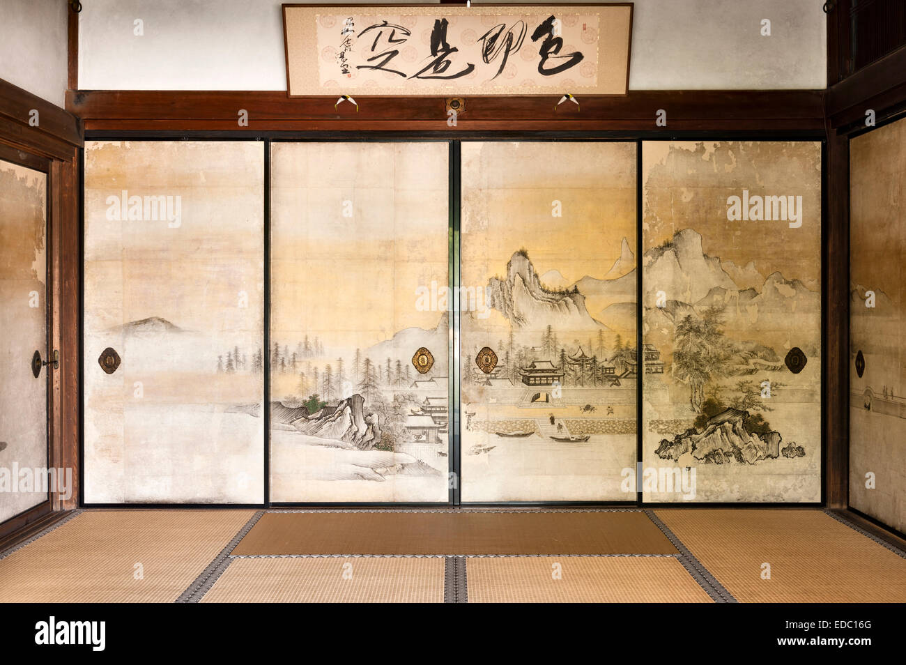 Shoden-ji Zen Buddhist temple, Kyoto, Japan. 17c Chinese landscapes ...