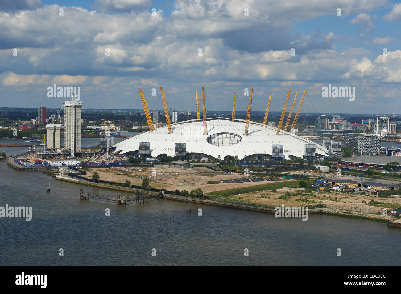 Arena tours hi-res stock photography and images - Alamy