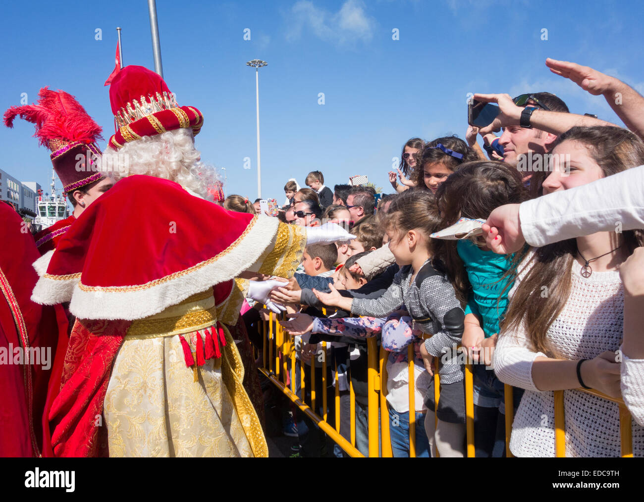 Los Reyes Magos ( three kings or three wise men) parade in Spain Stock ...