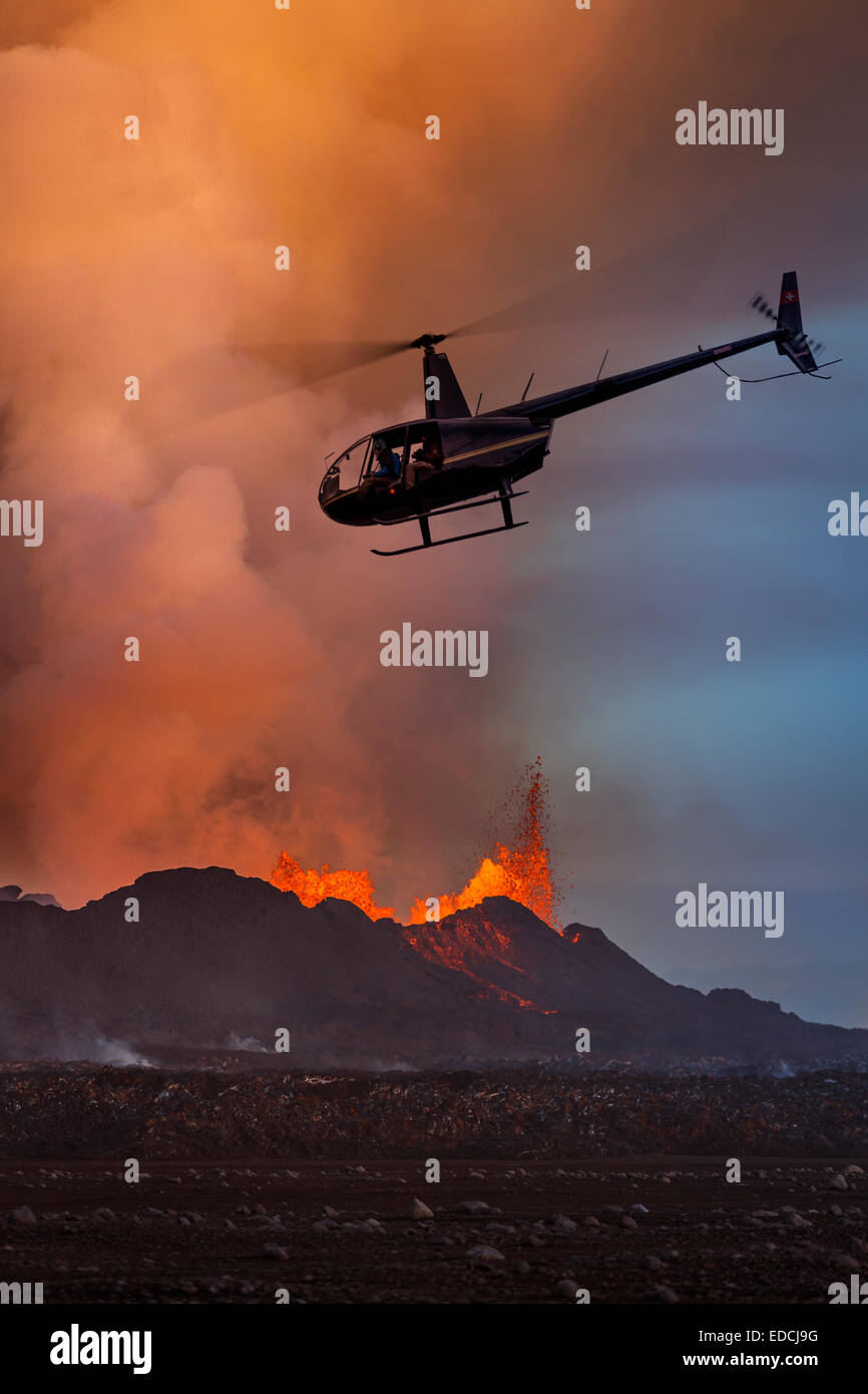 Helicopter flying close to lava and plumes, Holuhraun Fissure Eruption ...