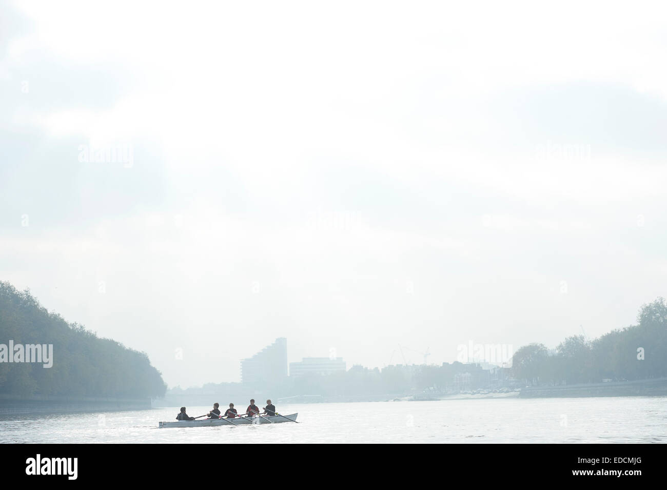 Colour of the thames hi-res stock photography and images - Alamy