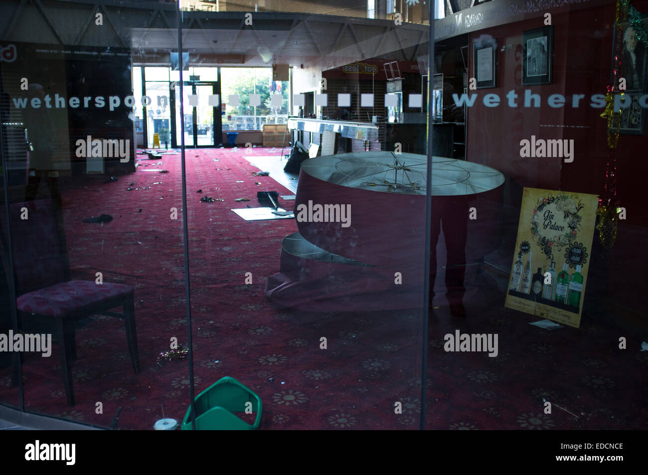 Wetherspoons interior hi-res stock photography and images - Alamy