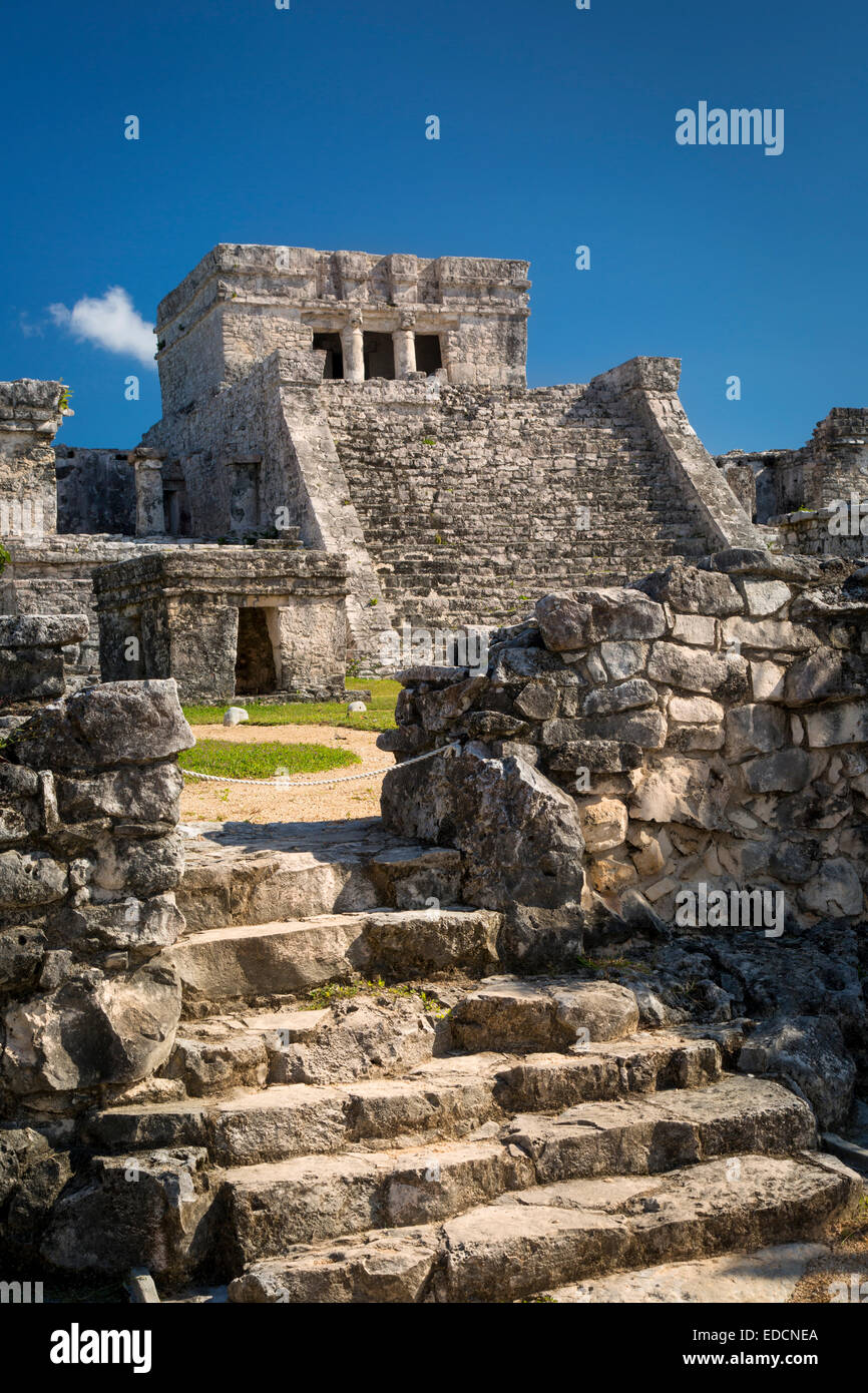 Mayan indians hi-res stock photography and images - Alamy