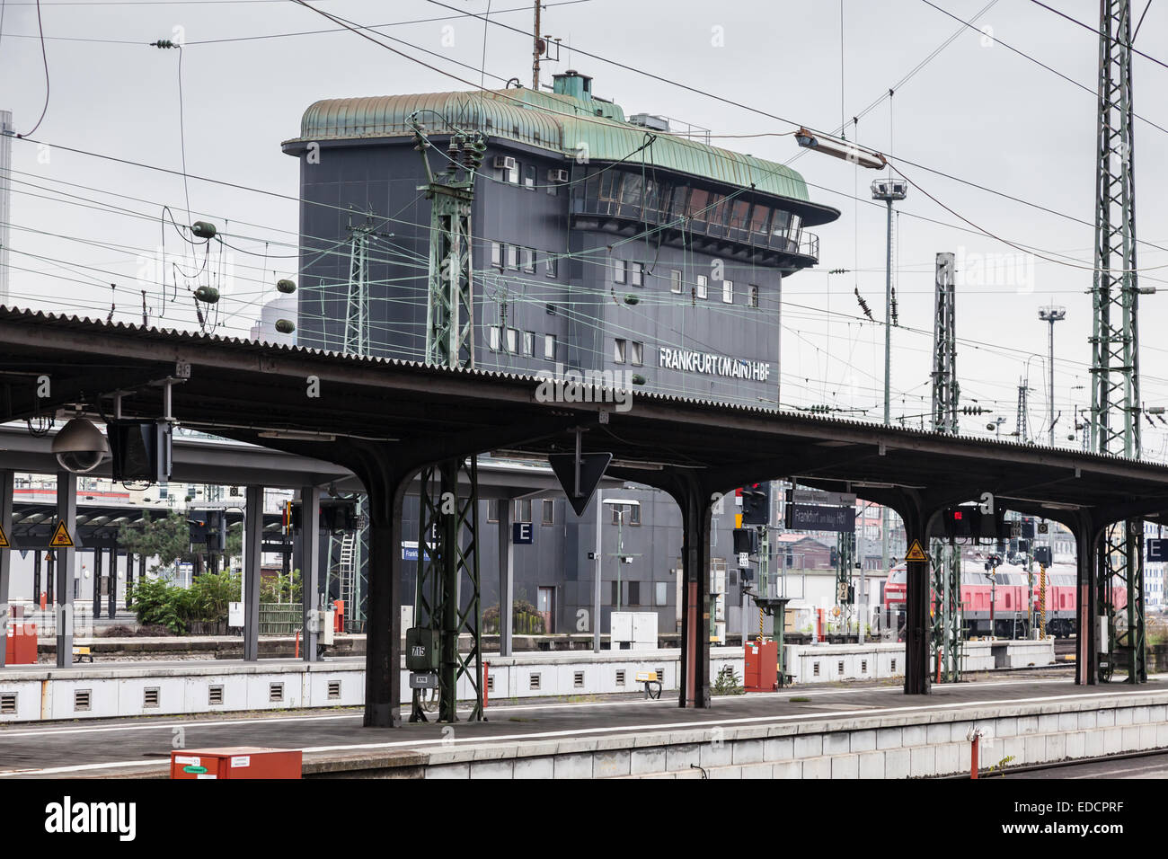 Main Train Station in Frankfurt Main Stock Photo - Alamy