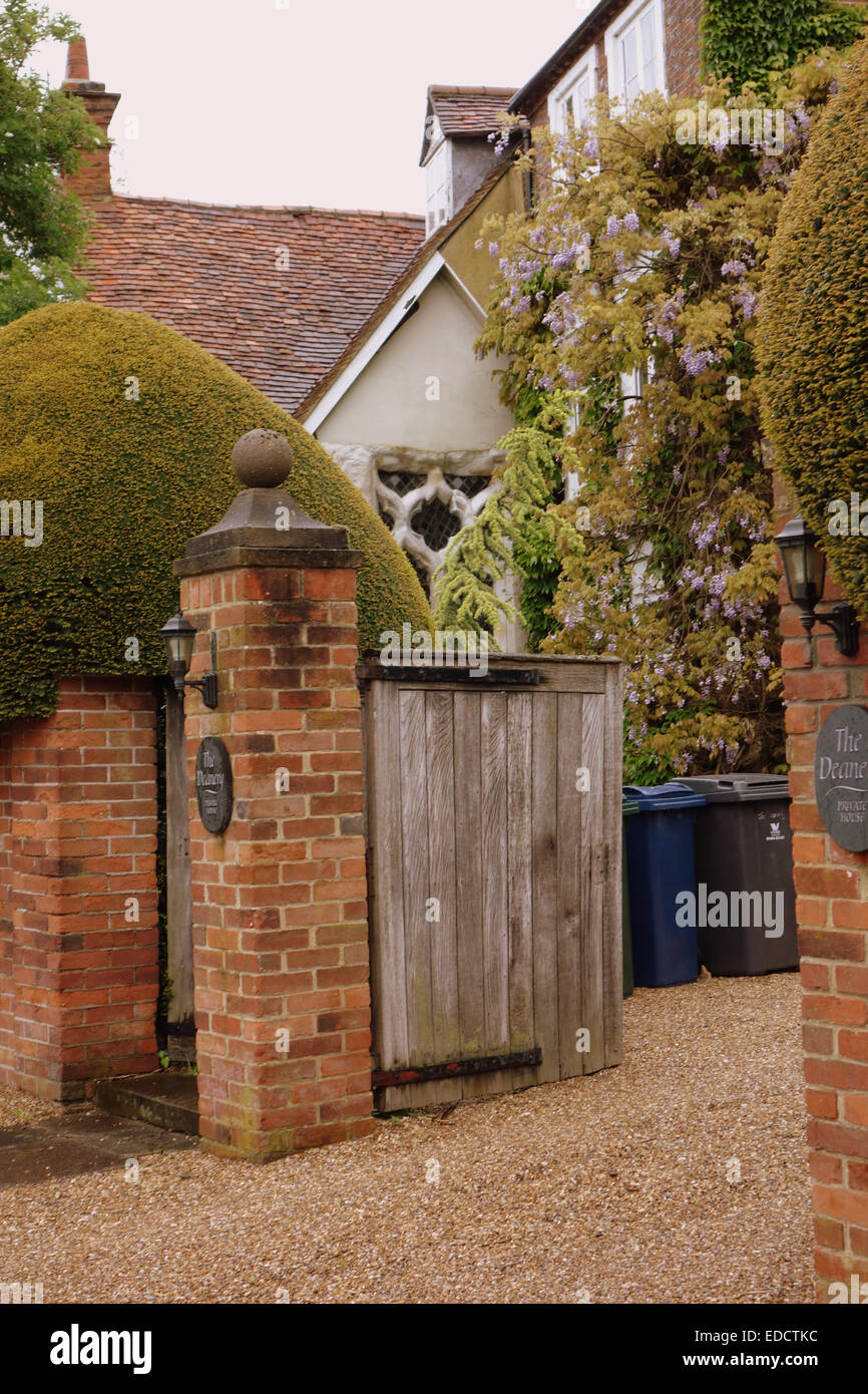 Little marlow hi-res stock photography and images - Alamy