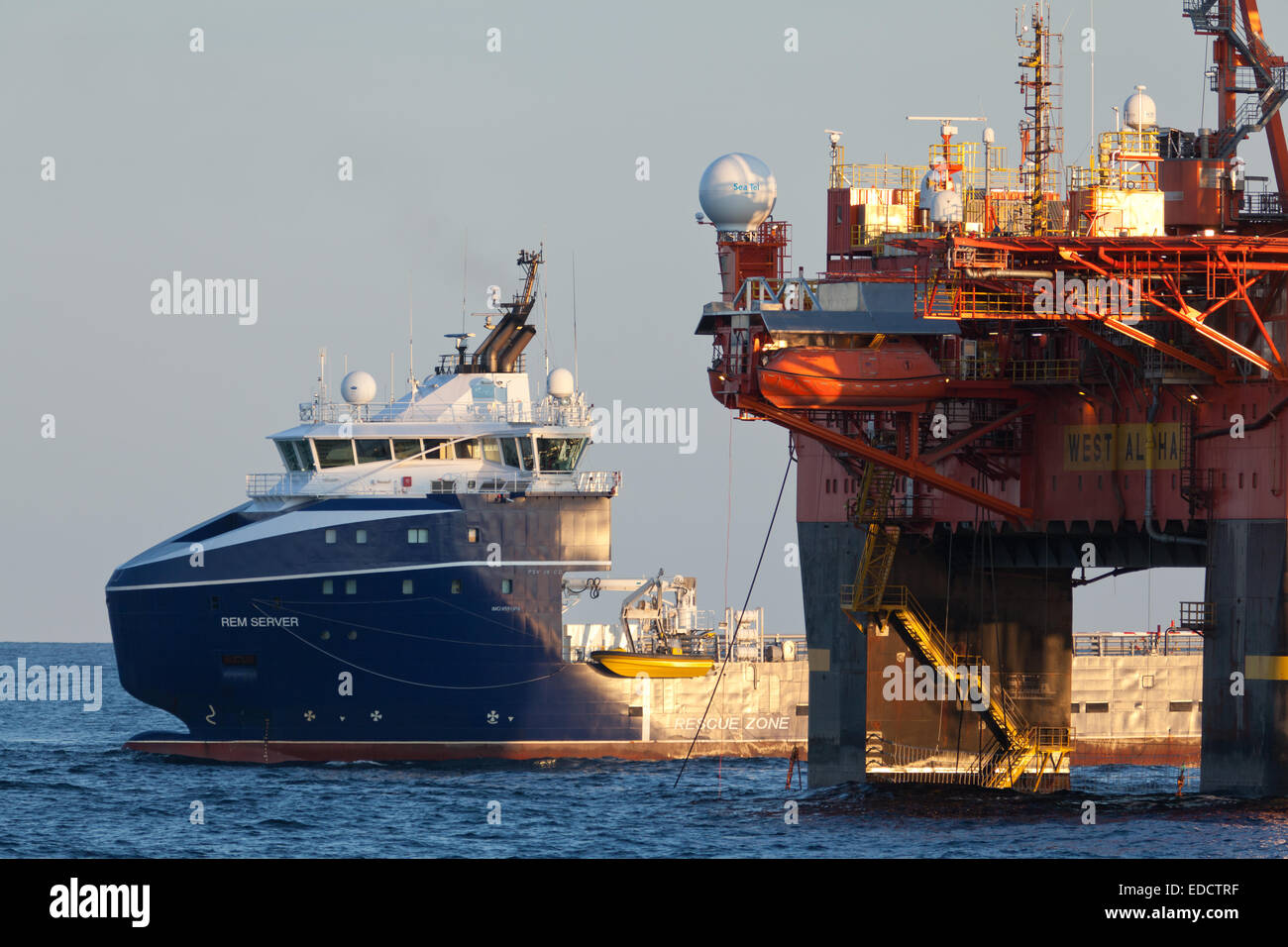 Drilling vessel hi-res stock photography and images - Alamy
