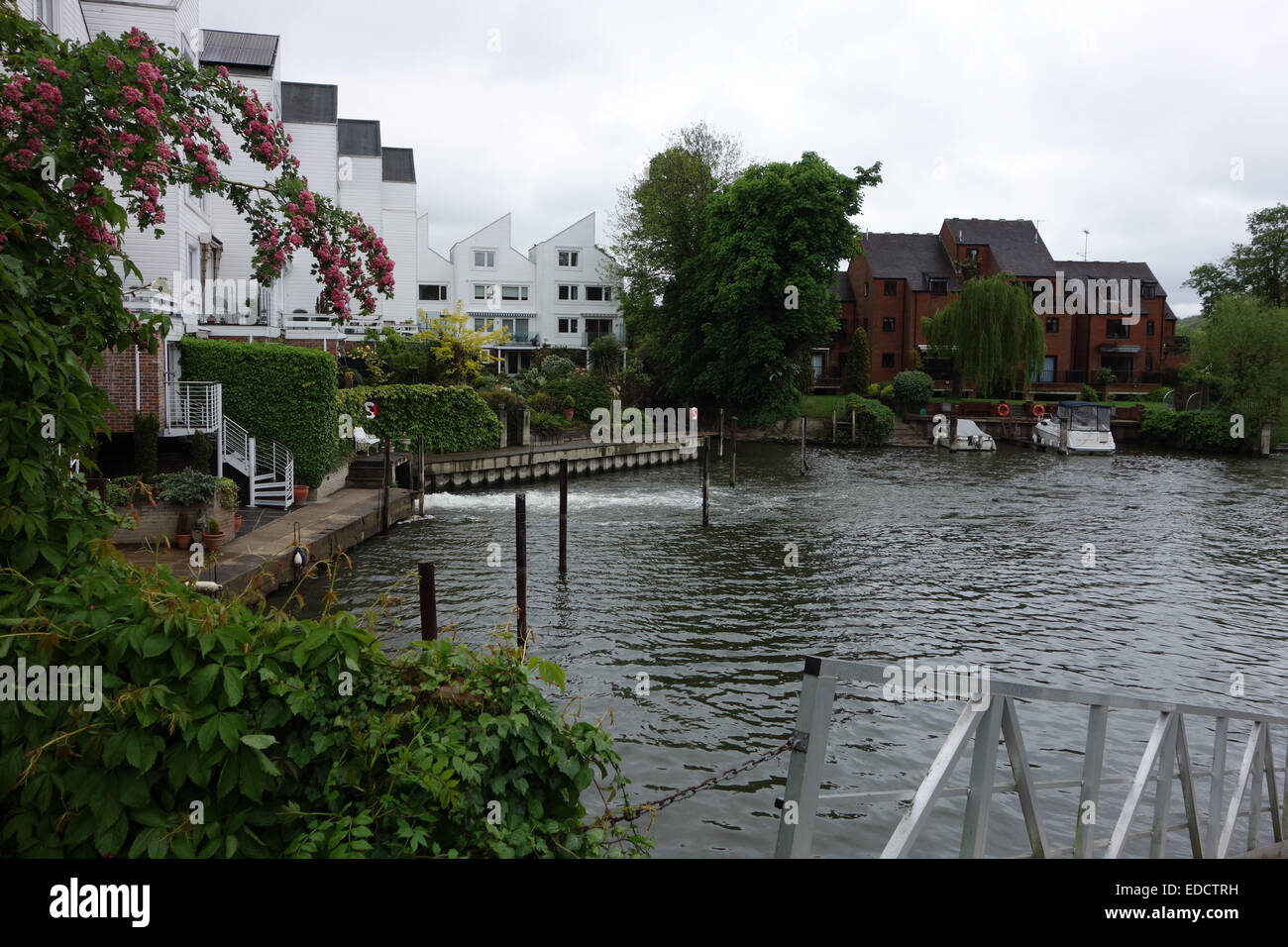Marlow (historically Great Marlow or Chipping Marlow) is a town ...