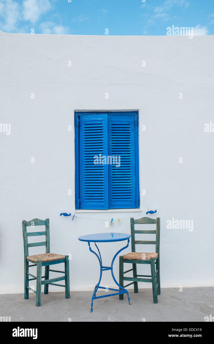 Inviting window hi-res stock photography and images - Alamy