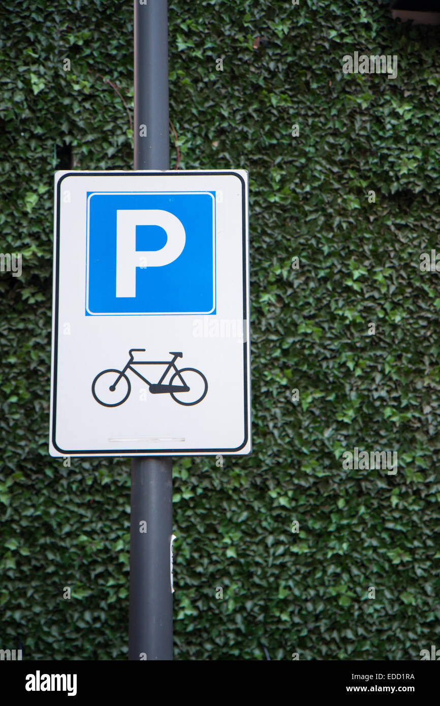 No bicycle parking sign on hi-res stock photography and images - Alamy