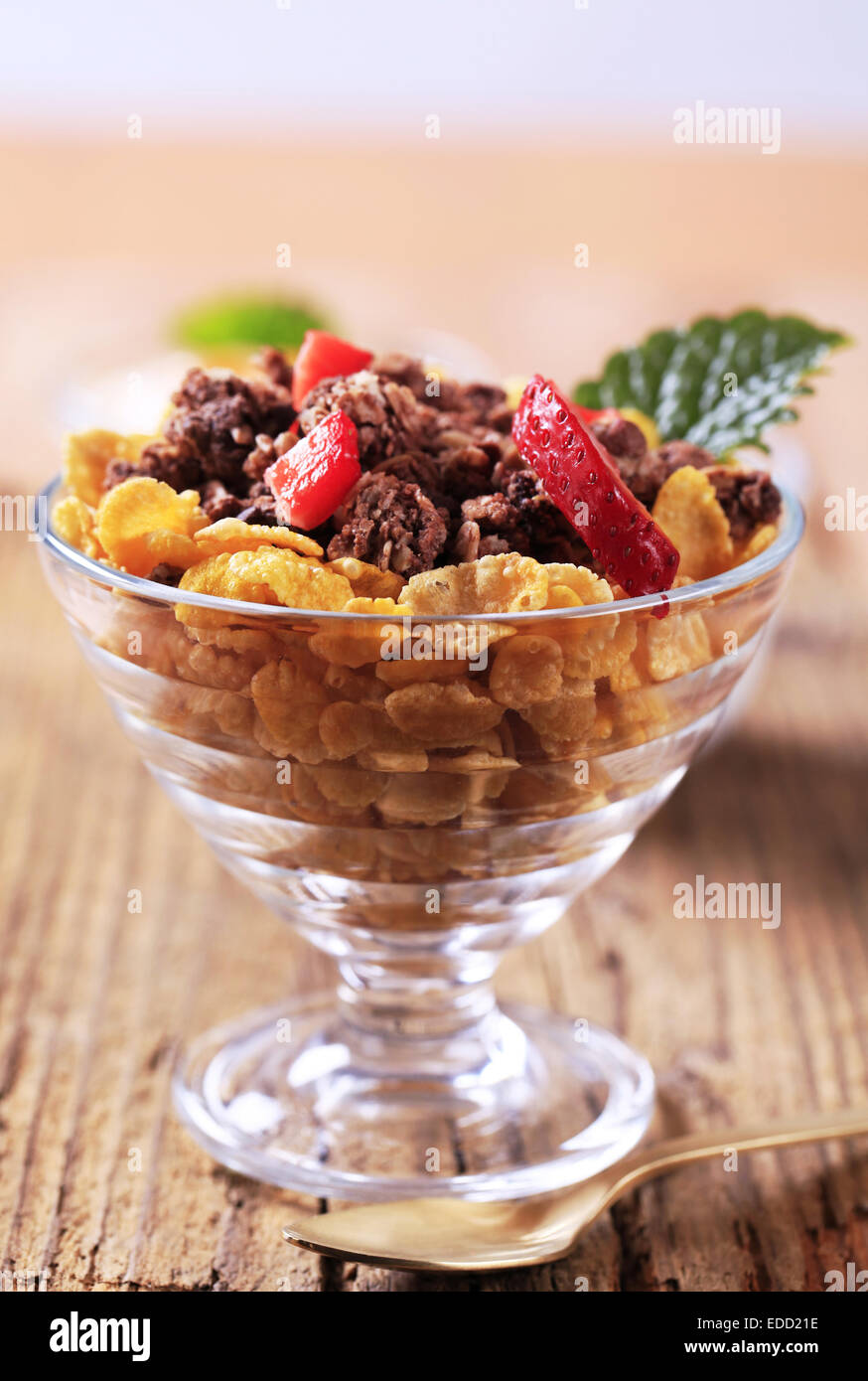 Bowl of cornflakes and chocolate granola Stock Photo - Alamy