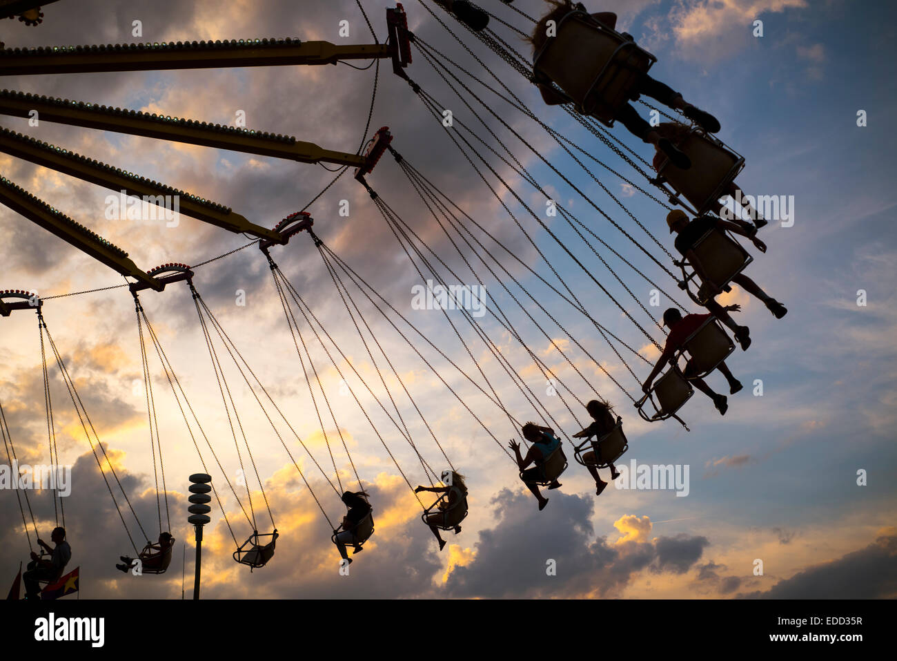 Carnival amusement park hi-res stock photography and images - Alamy