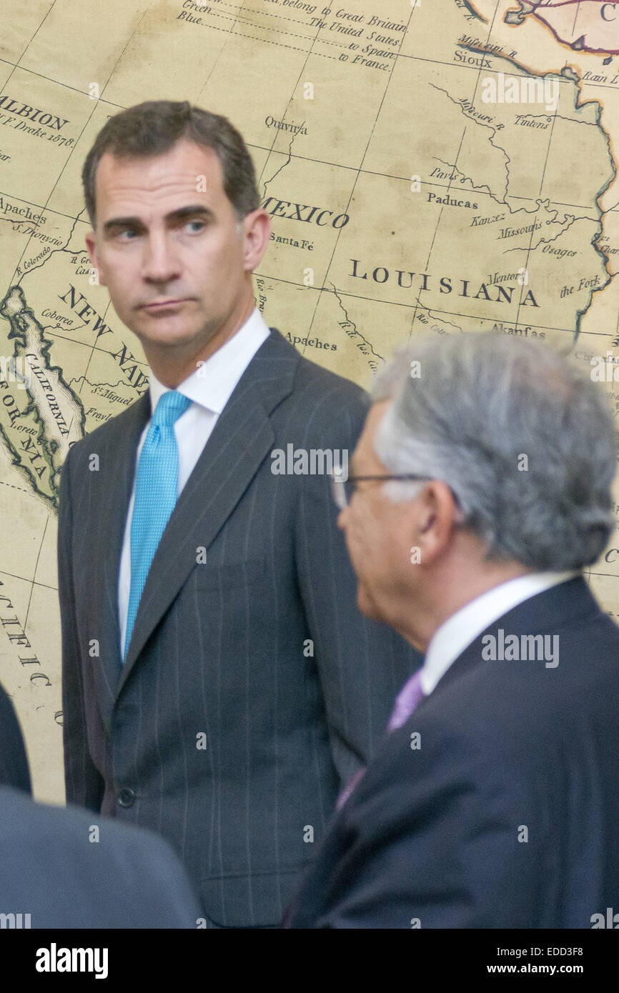 King Felipe VI of Spain attends an exhibition at National Library ...