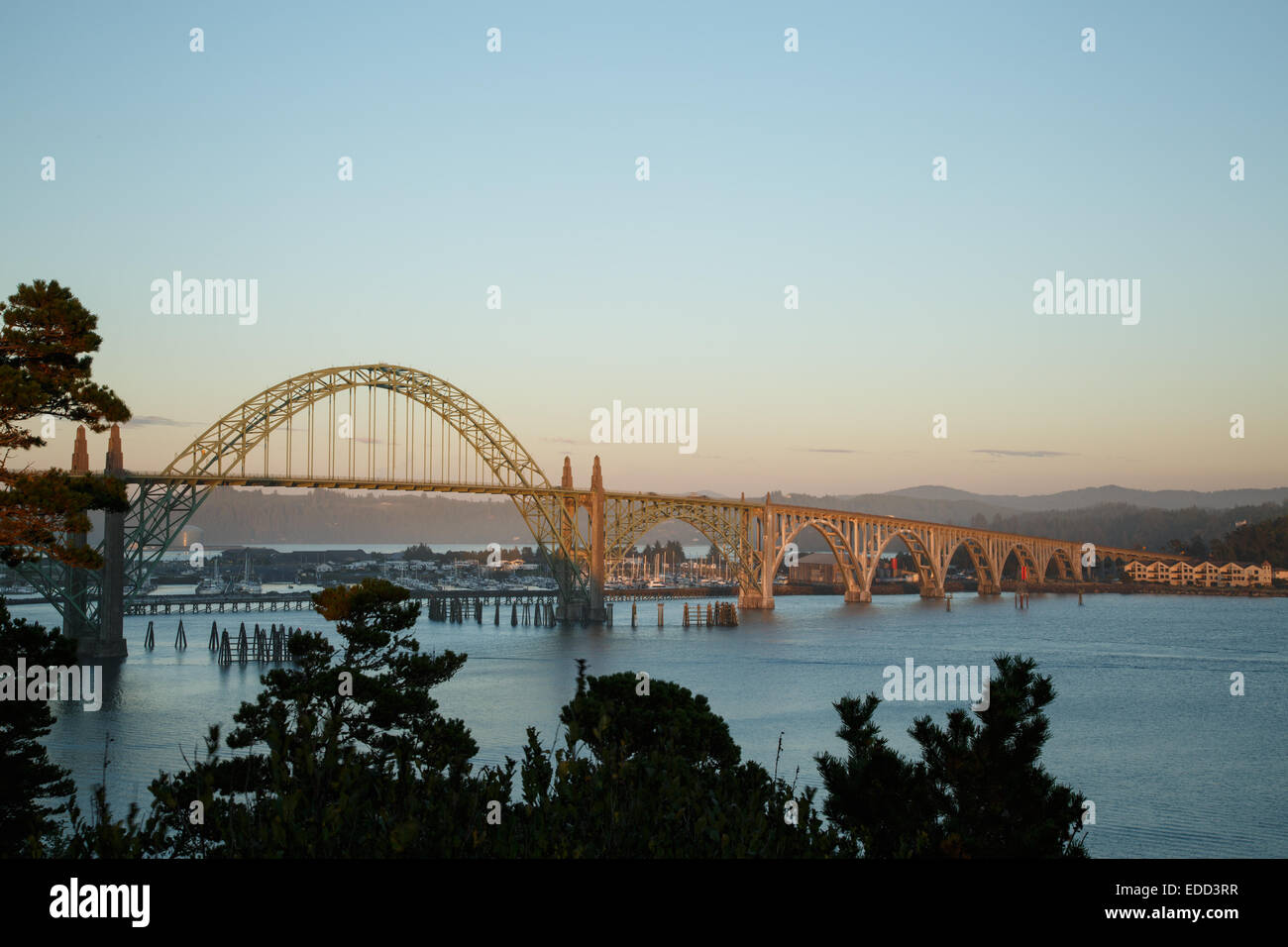 Yaquina bay bridge hi-res stock photography and images - Alamy