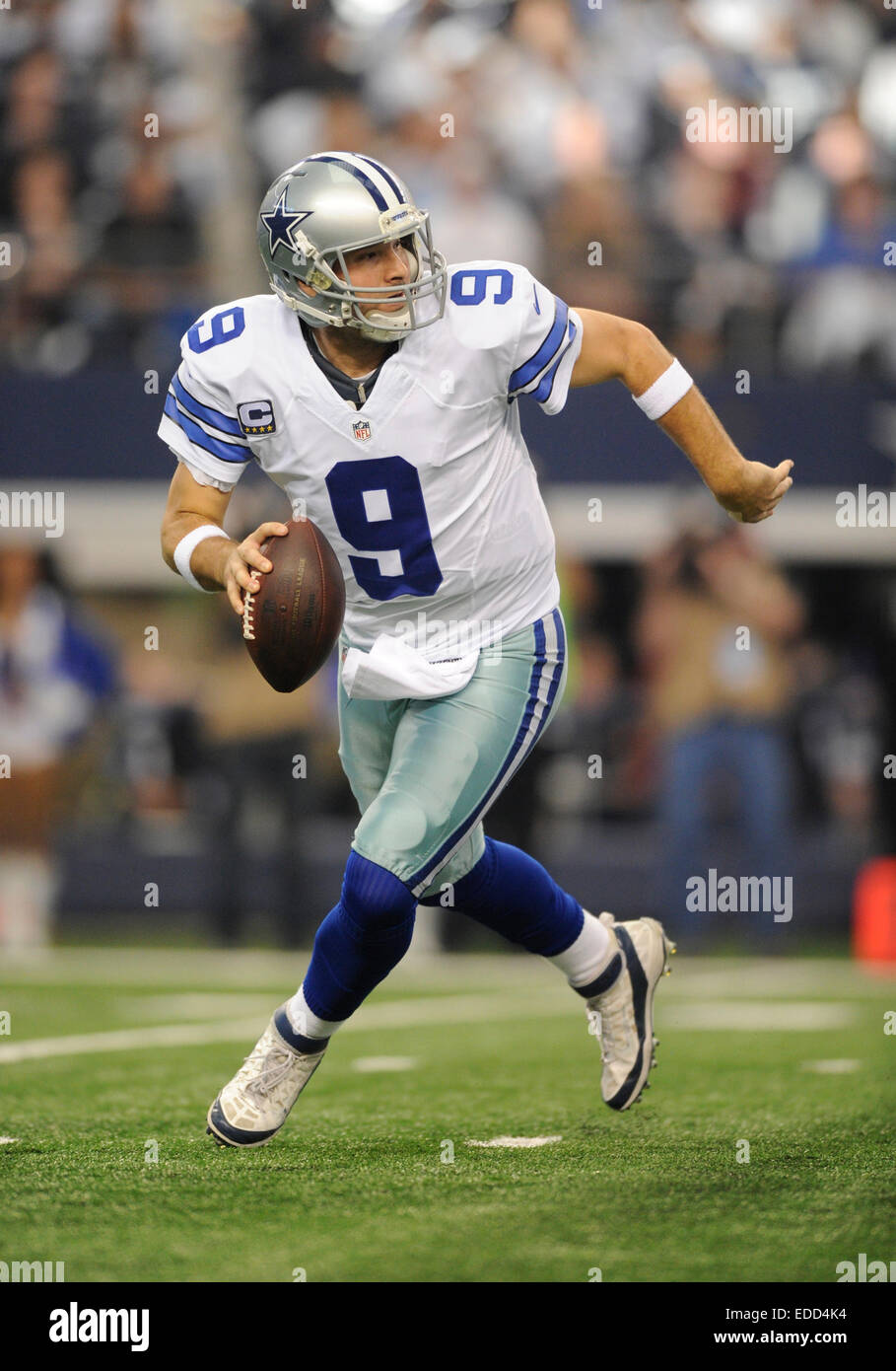 January 04, 2015: Dallas Cowboys quarterback Tony Romo #9 threw for 293 ...