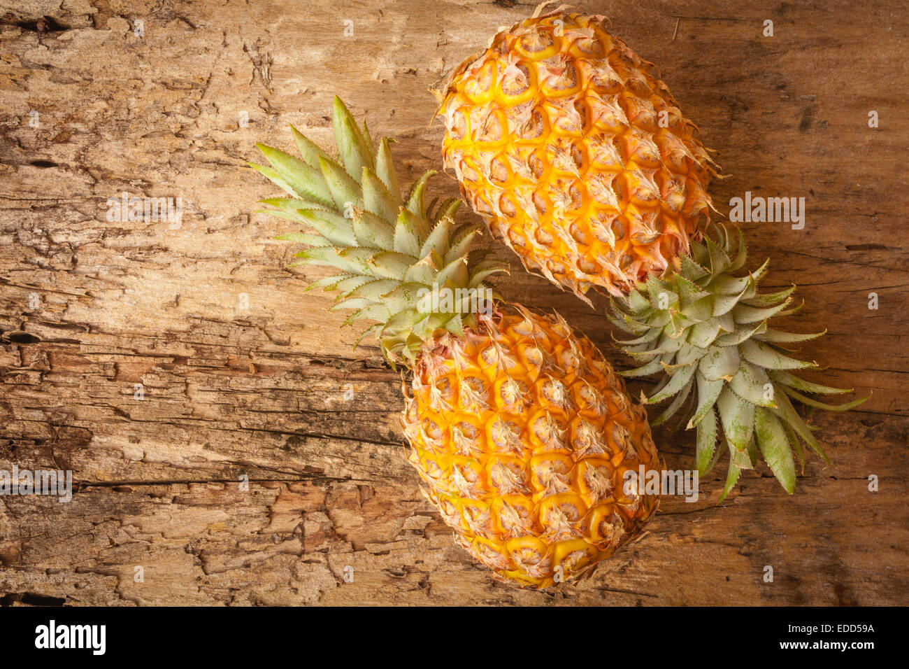Tropical pineapples background hi-res stock photography and images - Alamy