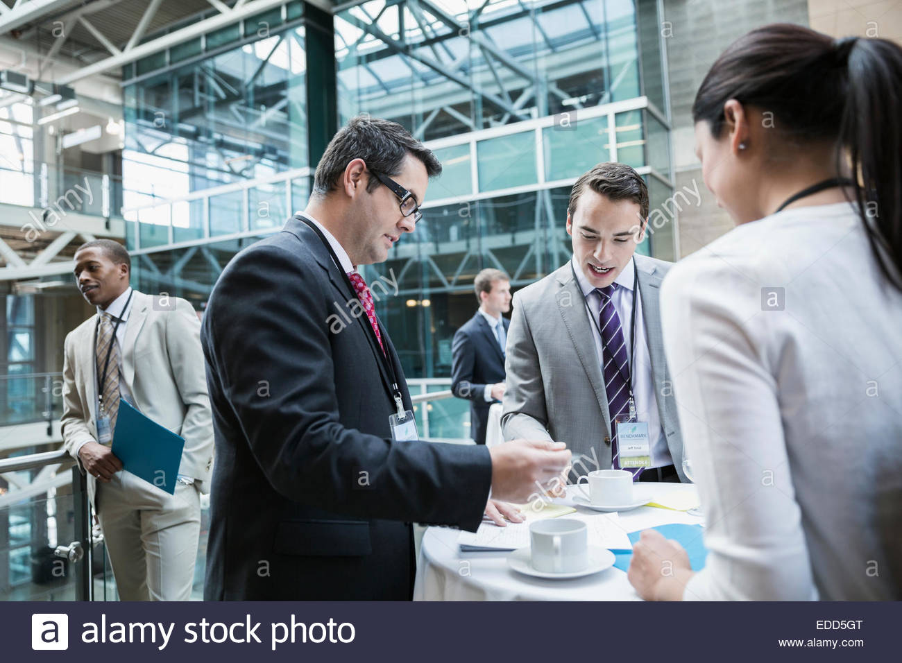 Networking business hi-res stock photography and images - Alamy