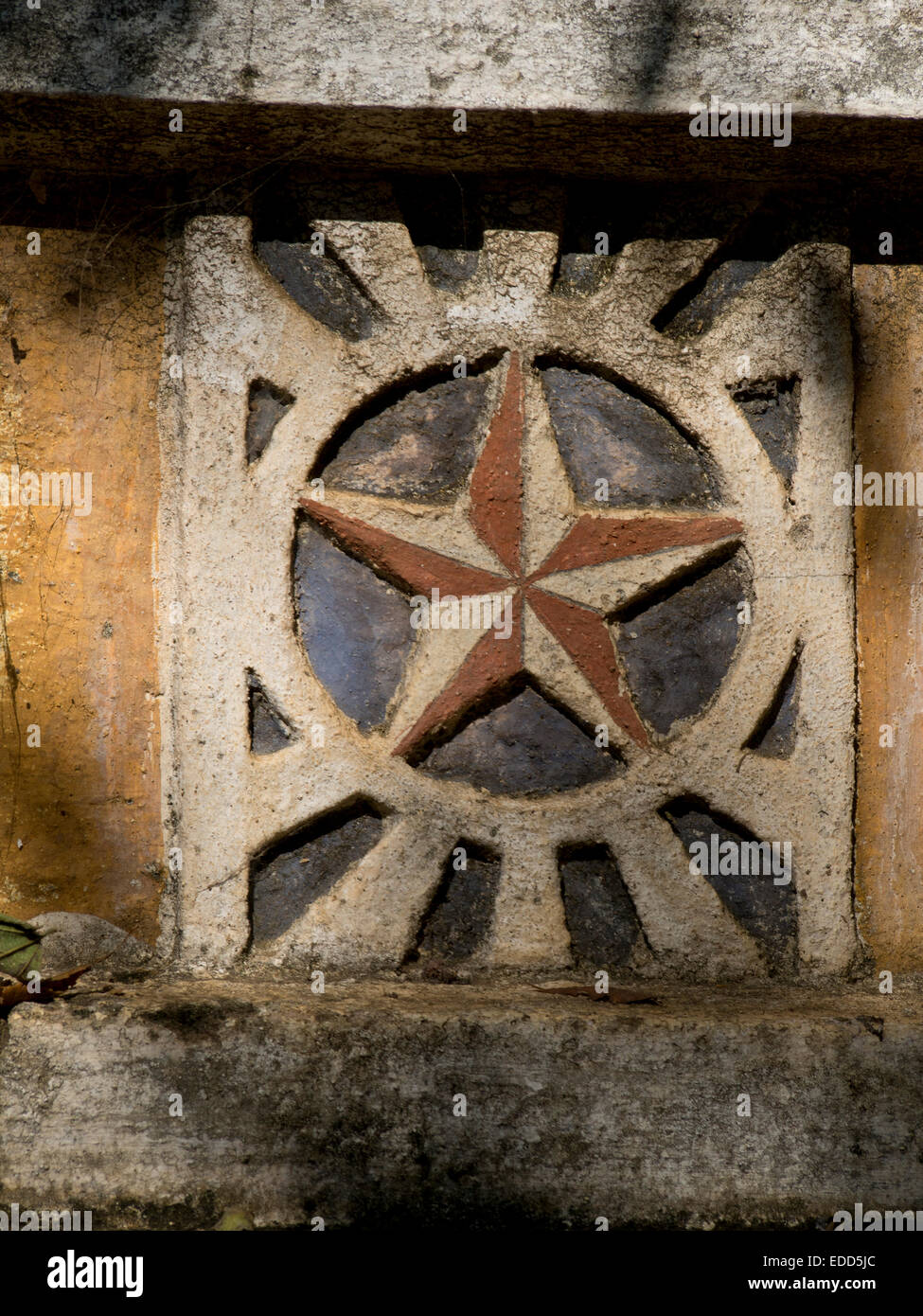 Burmese language hi-res stock photography and images - Alamy