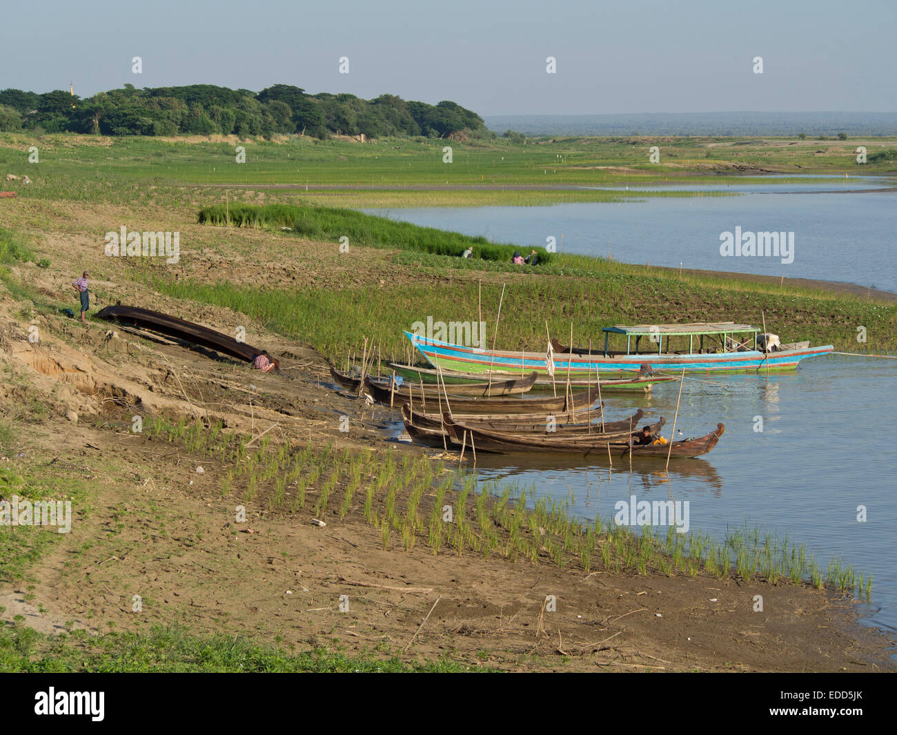 River load hi-res stock photography and images - Alamy