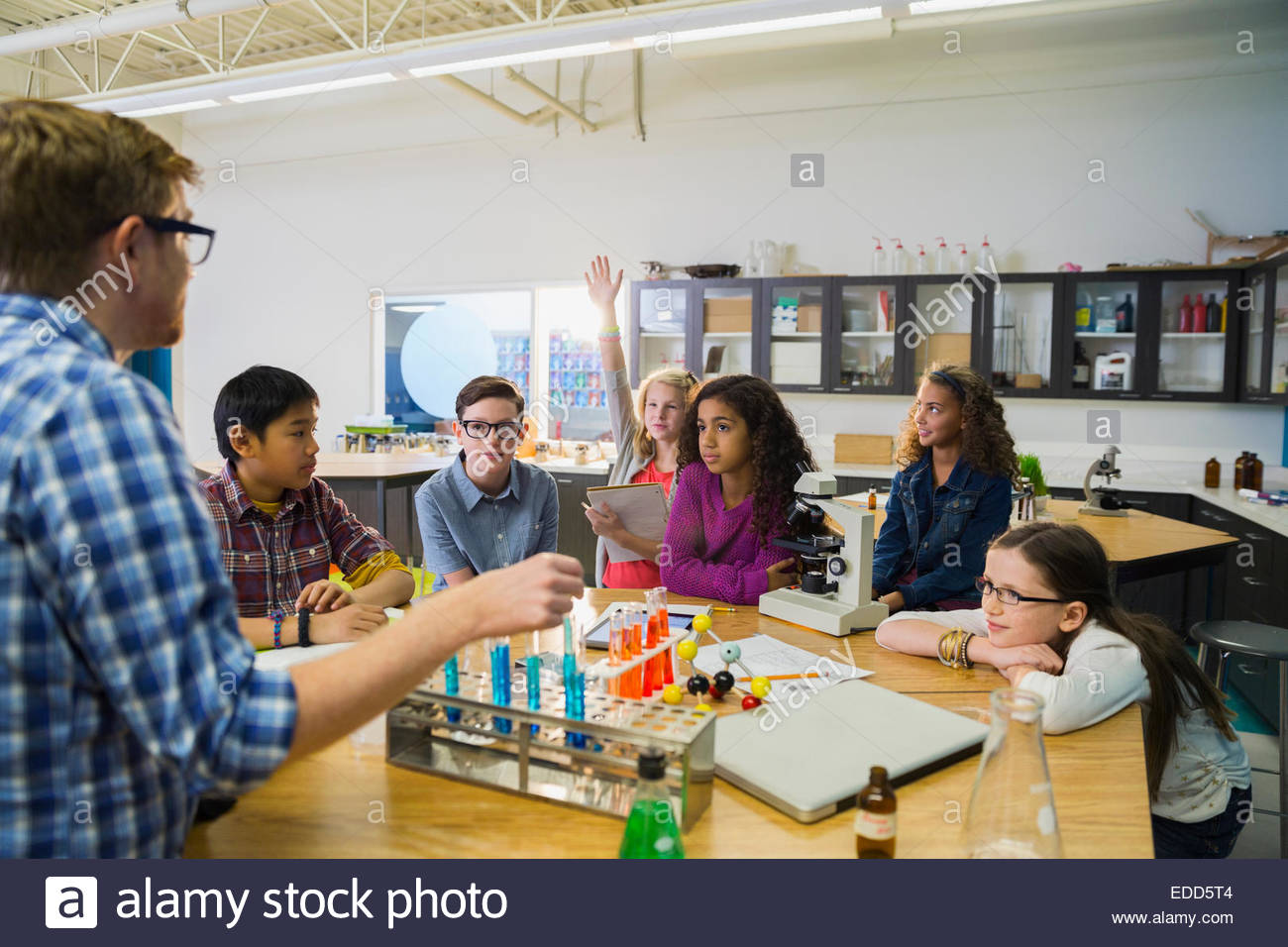 Asian teacher elementary class hi-res stock photography and images - Alamy
