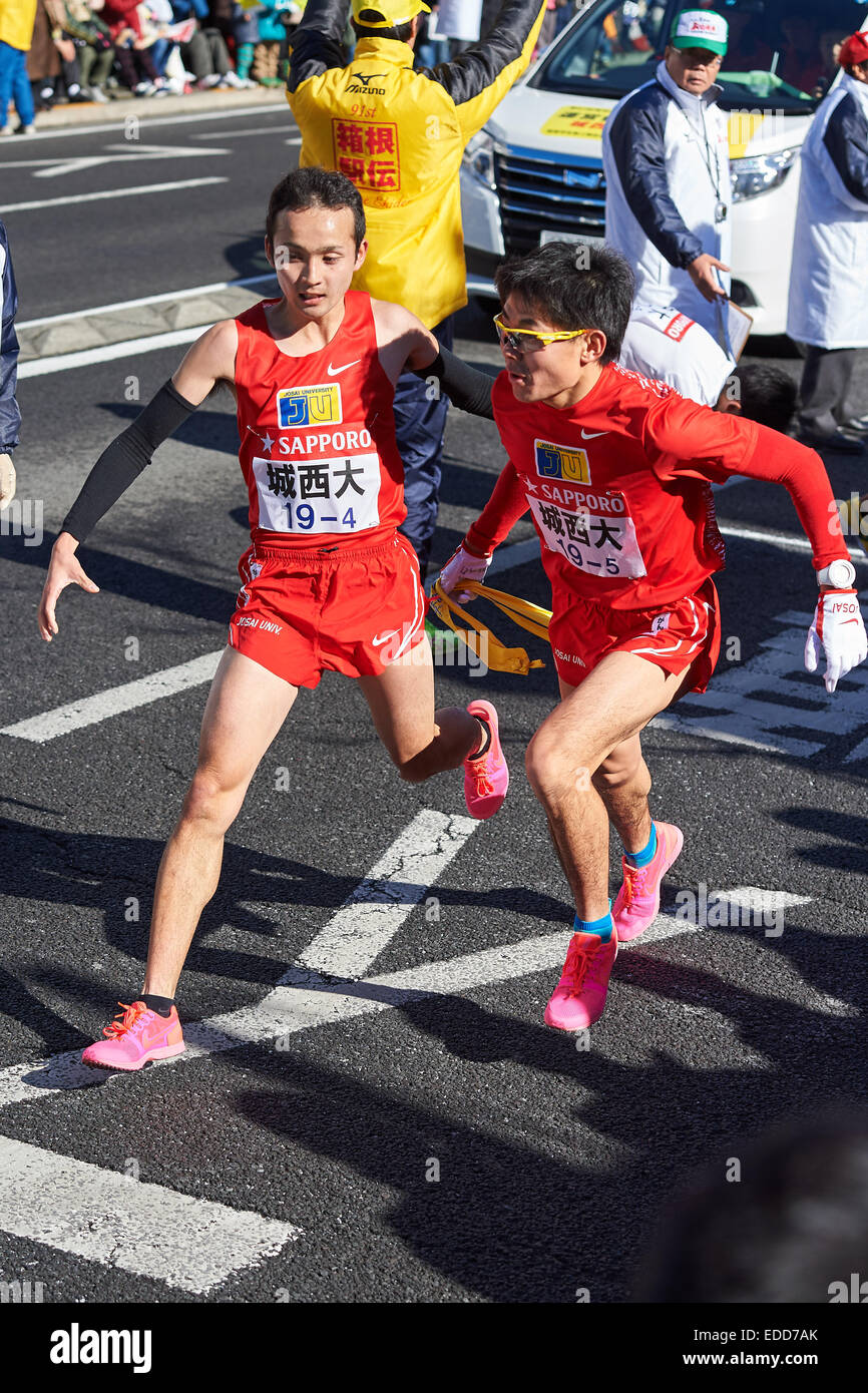 Kanagawa, Japan. 2nd Jan, 2015. (L-R) Yudai Yamamoto, Satoshi Kikuchi ...