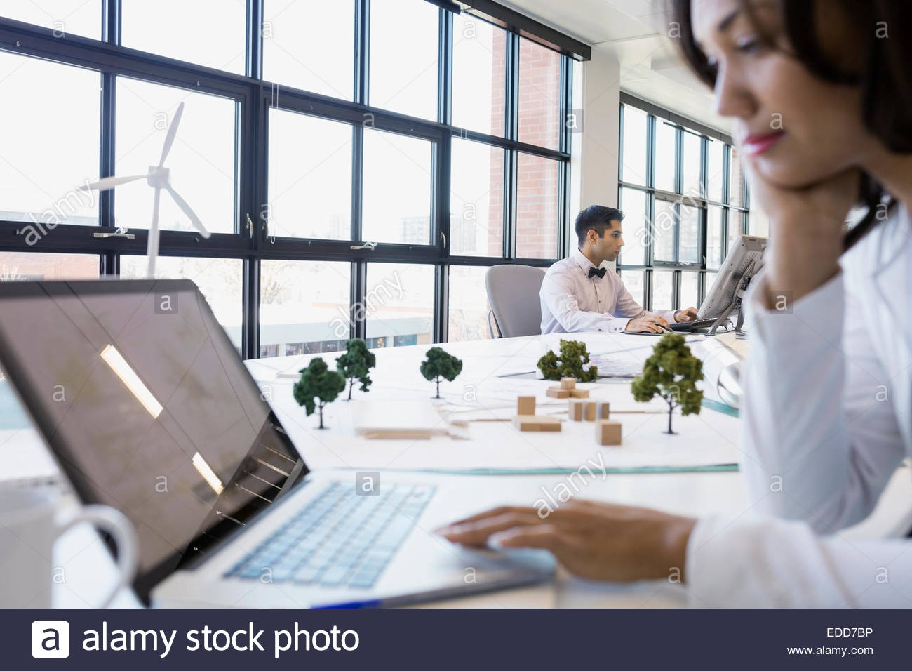 Person working on wind turbine hi-res stock photography and images - Alamy