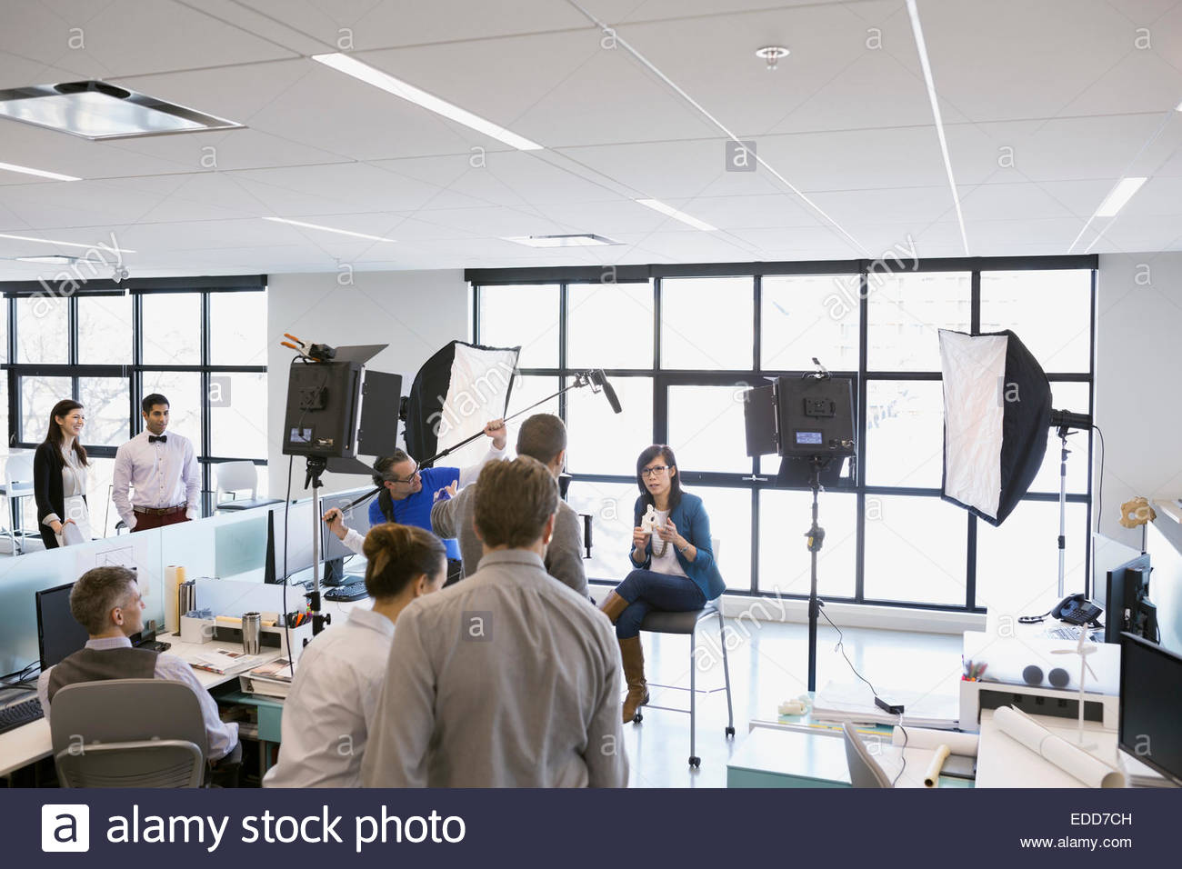 Filming team hi-res stock photography and images - Alamy
