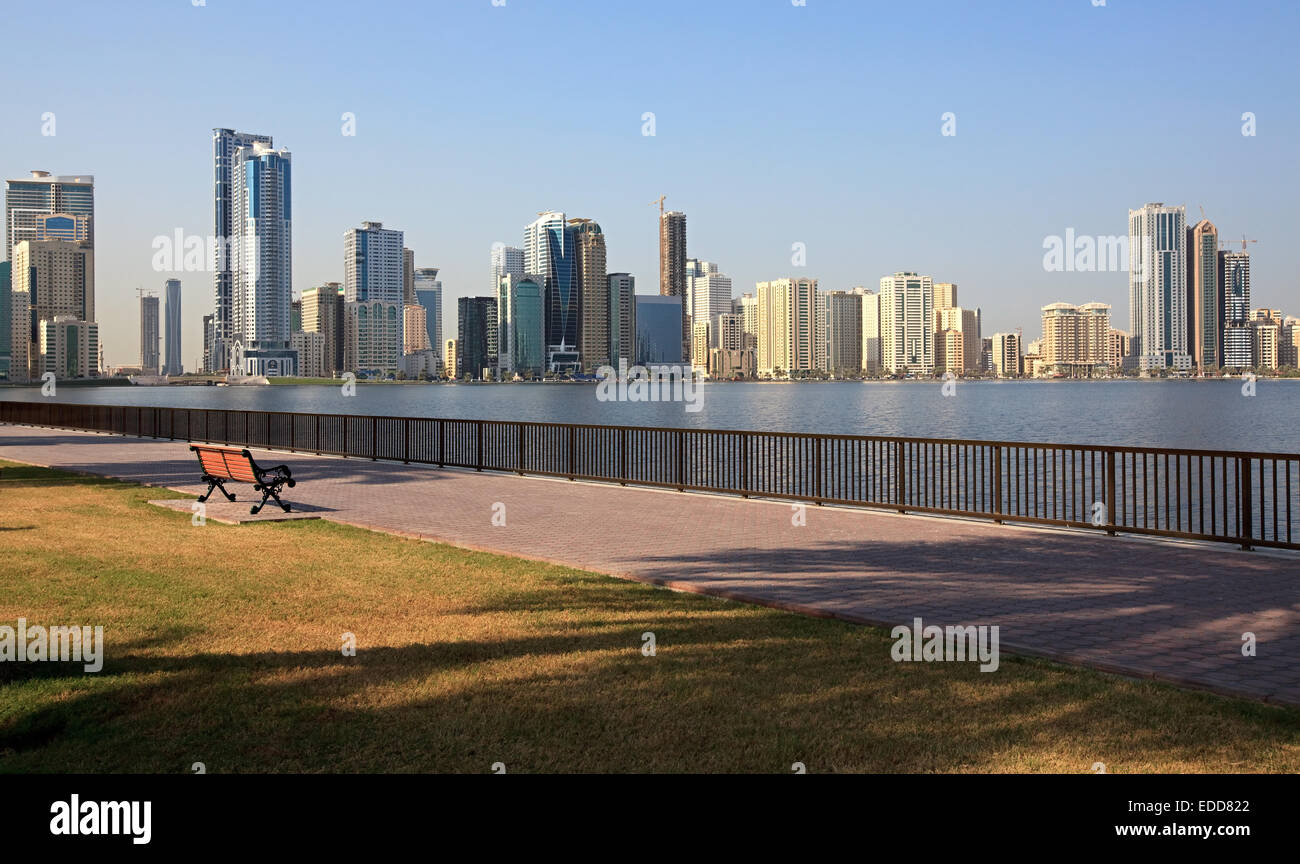 Paving embankment hi-res stock photography and images - Alamy