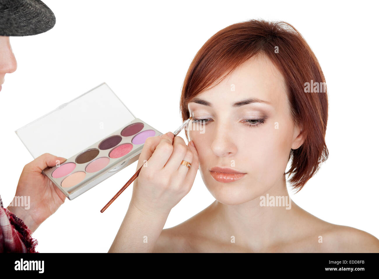 Stylist makes makeup Stock Photo - Alamy