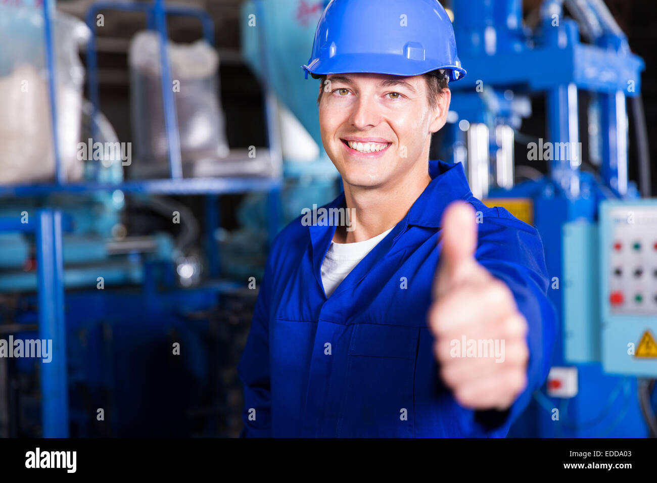 Worker industrial plant modern factory hi-res stock photography and ...