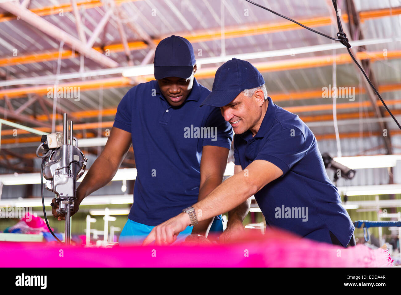 African textile workers hi-res stock photography and images - Alamy