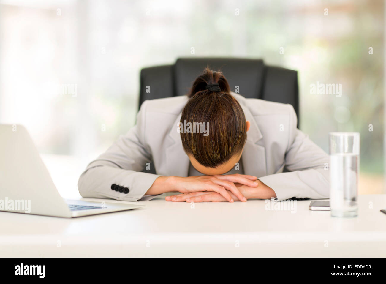 Tired office hi-res stock photography and images - Alamy