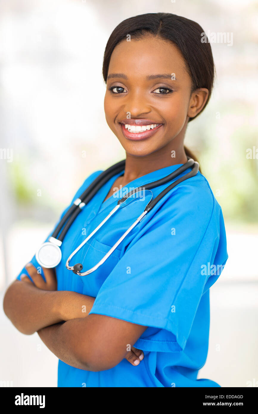 Black female doctor with arms crossed hi-res stock photography and images - Alamy