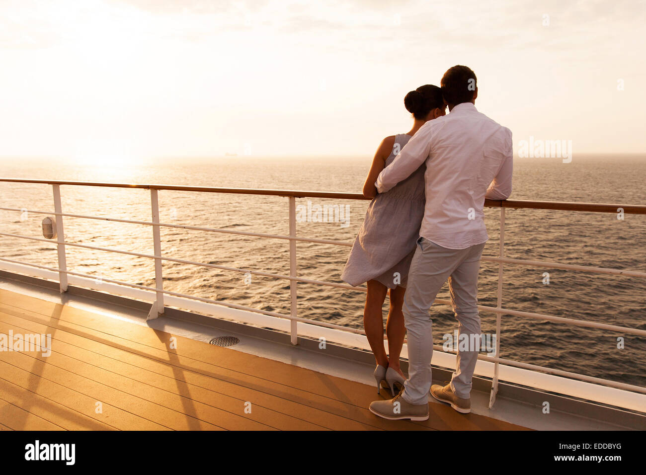Cruise ship couple hi-res stock photography and images - Alamy