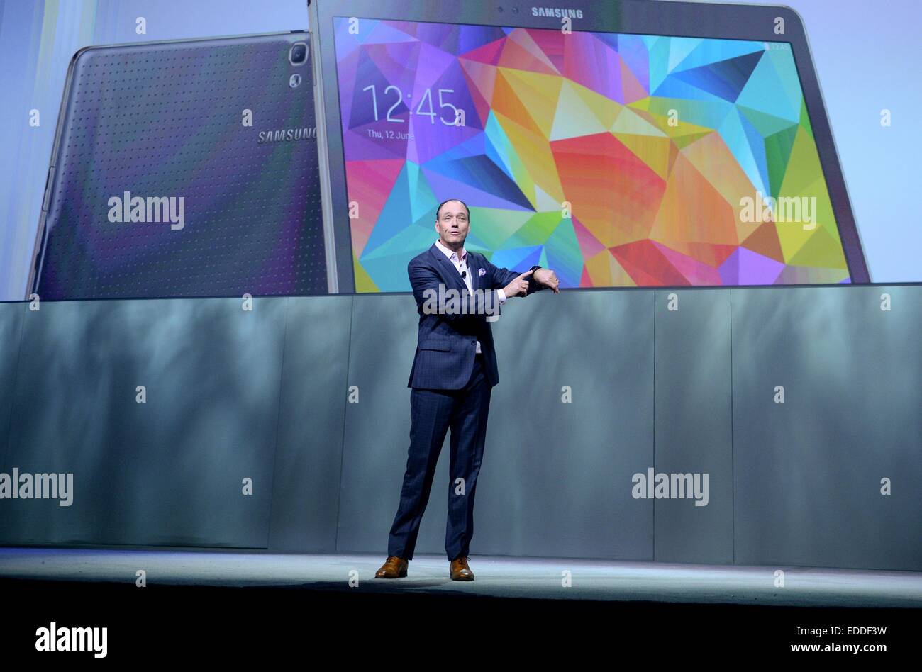 Tim baxter president samsung electronics hi-res stock photography and ...