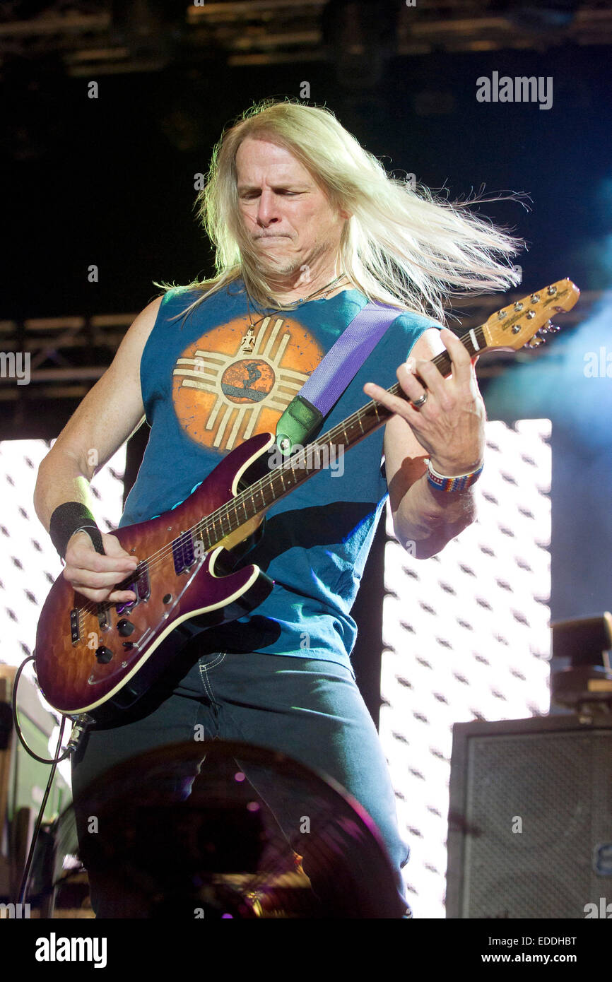 Deep purple guitarist hi-res stock photography and images - Alamy
