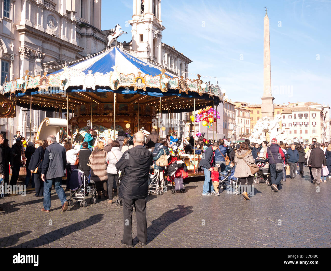 Rome, Italy - Tourists in winter time in Piazza Navona Stock Photo - Alamy