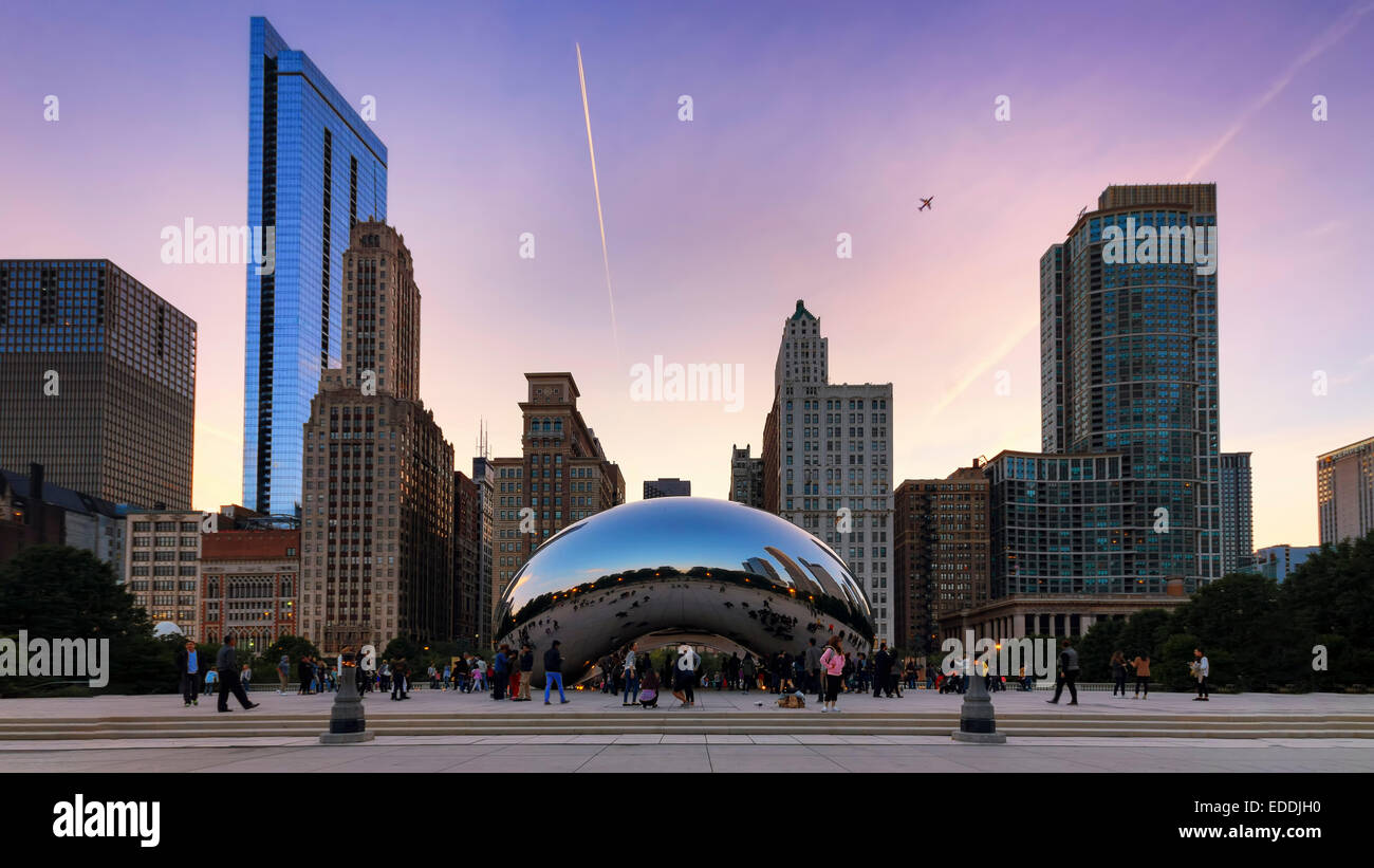 Chicago architecture cloud gate hi-res stock photography and images - Alamy