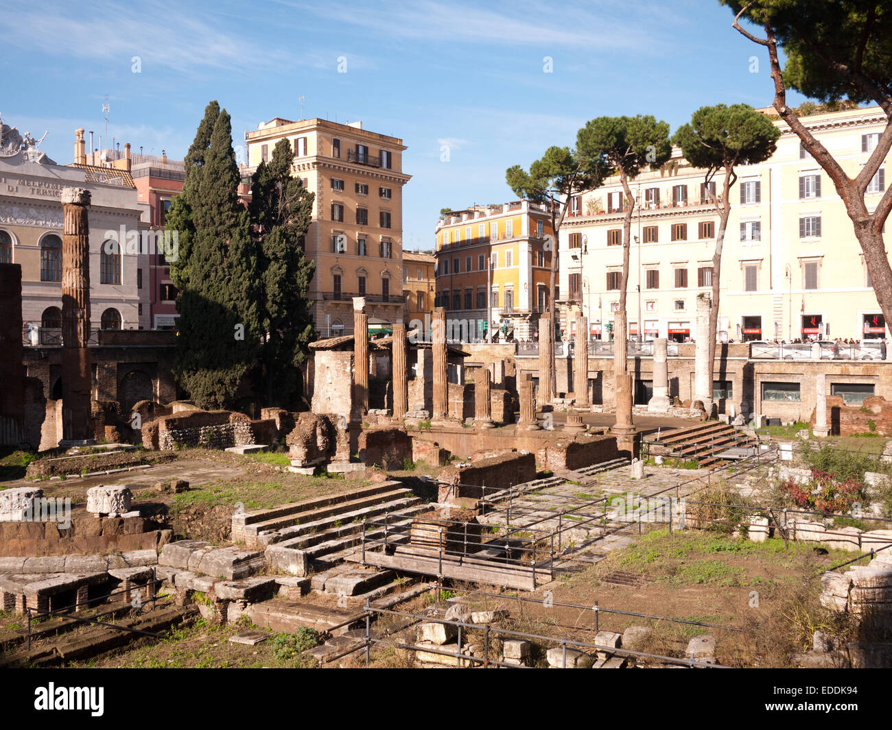 Rome - Largo di Torre Argentina Stock Photo - Alamy