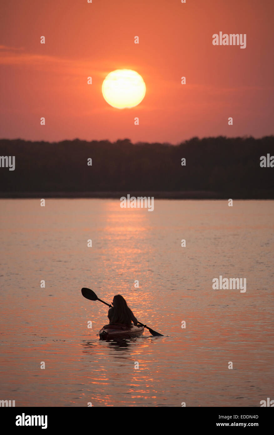 Lake sunset 1 hi-res stock photography and images - Alamy