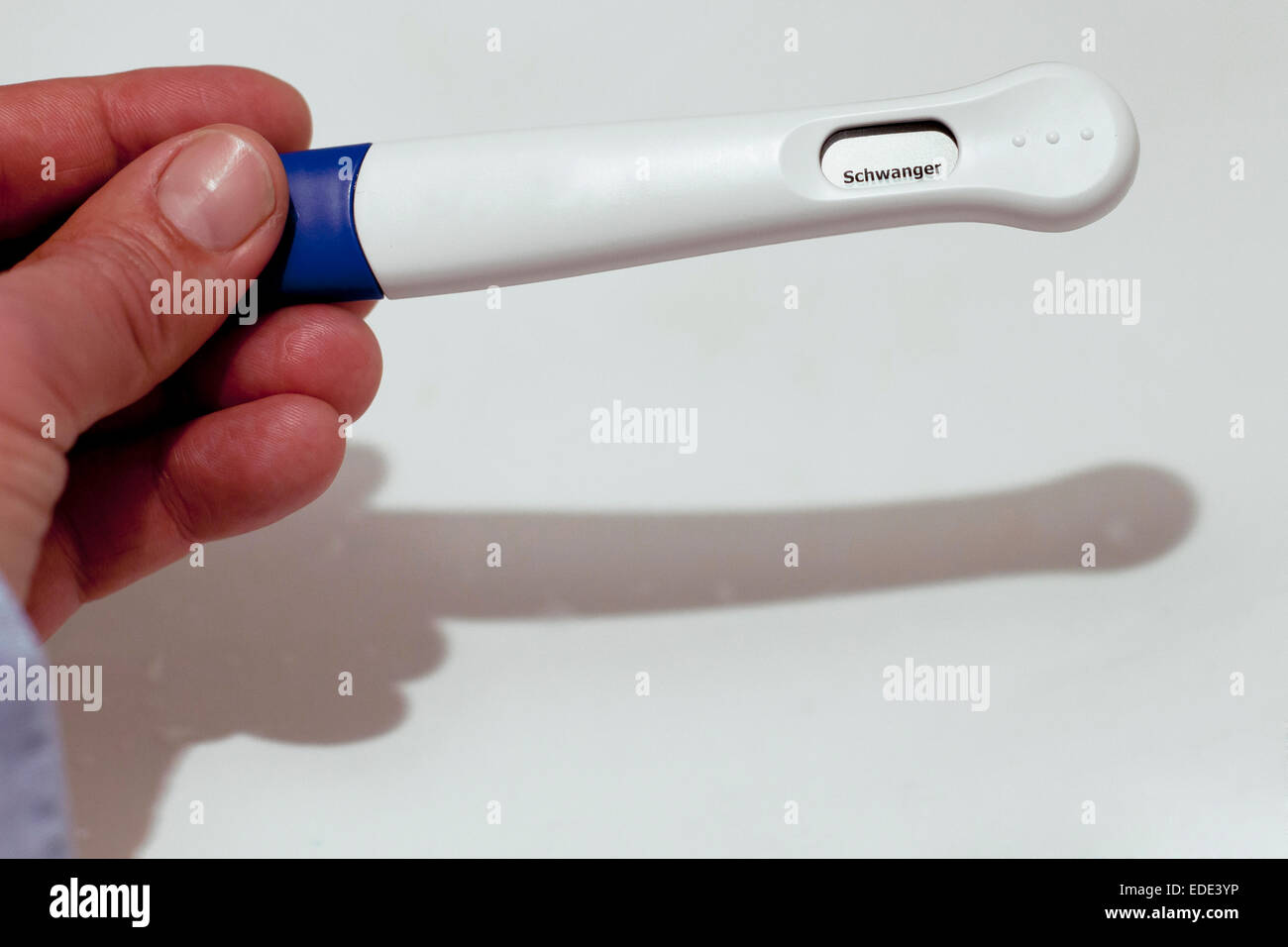 Schwangerschaftstest hi-res stock photography and images - Alamy