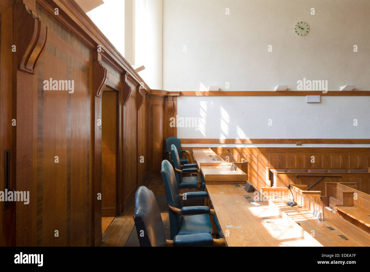 Kingston Magistrates Court High Resolution Stock Photography and Images ...