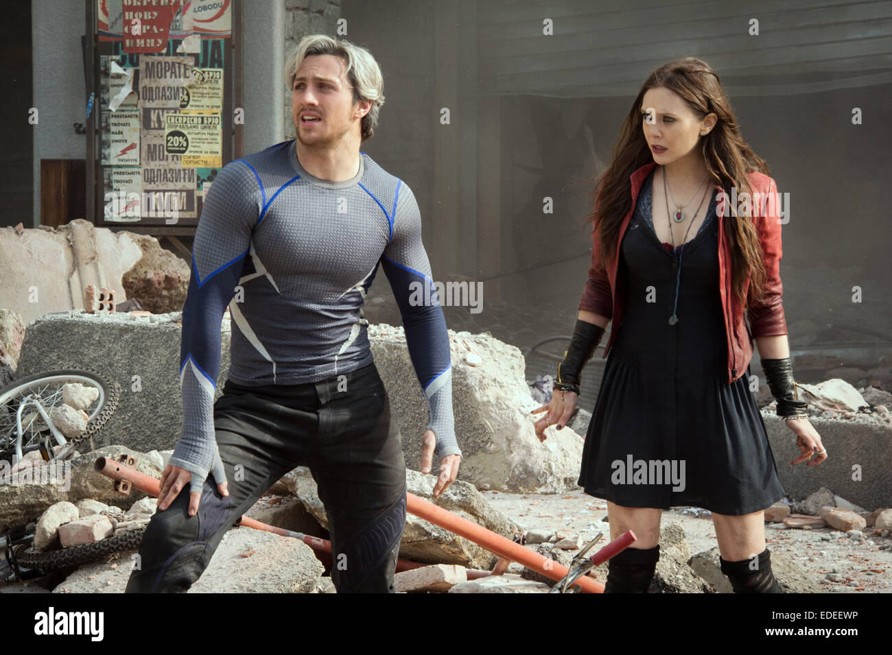 AVENGERS: AGE OF ULTRON (2015) AARON TAYLOR-JOHNSON, ELIZABETH OLSEN ...