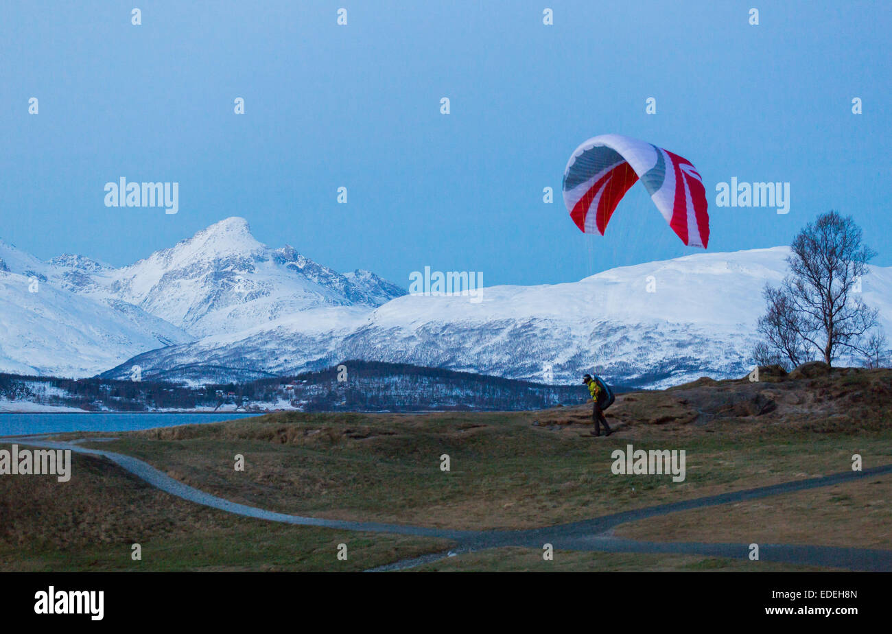 Paragliding norway hi-res stock photography and images - Alamy